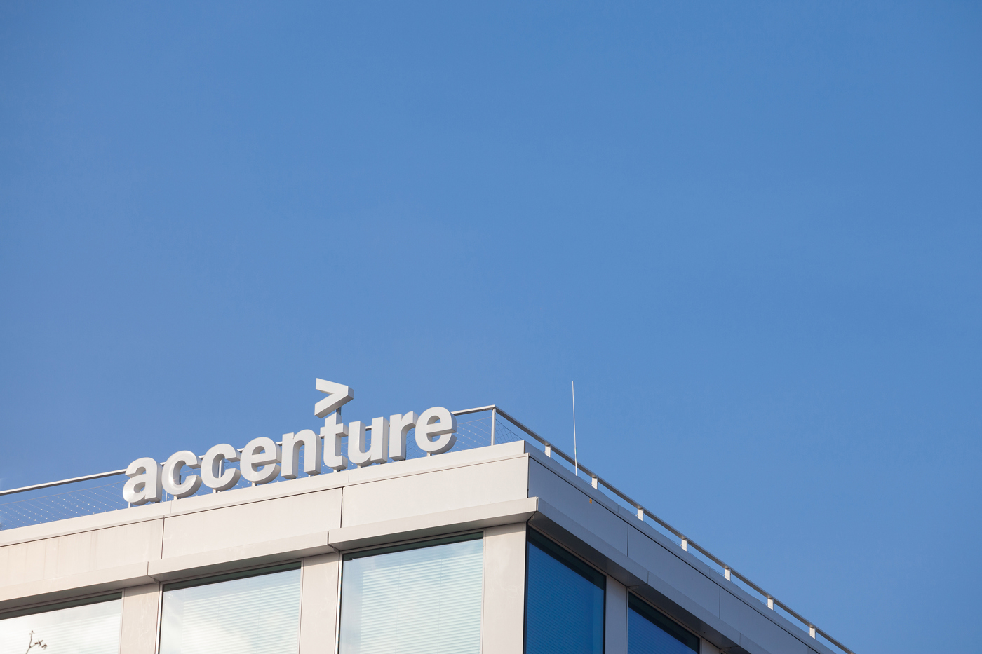 Accenture Stock Lower as 2026 Sales Outlook Disappoints