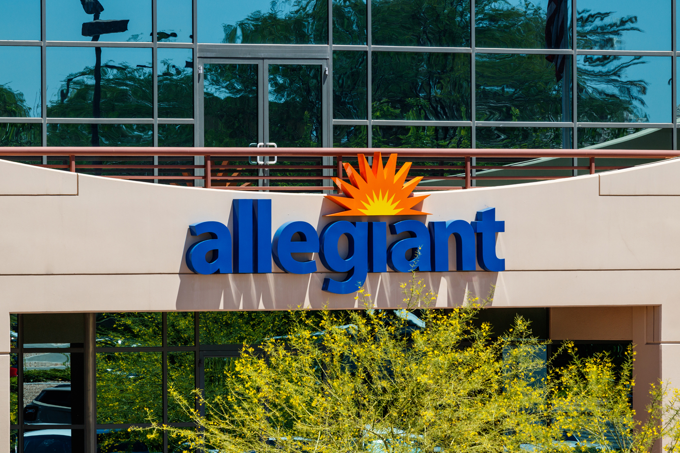 Allegiant Travel Stock Gaps Lower After $1.5B Rival Acquisition